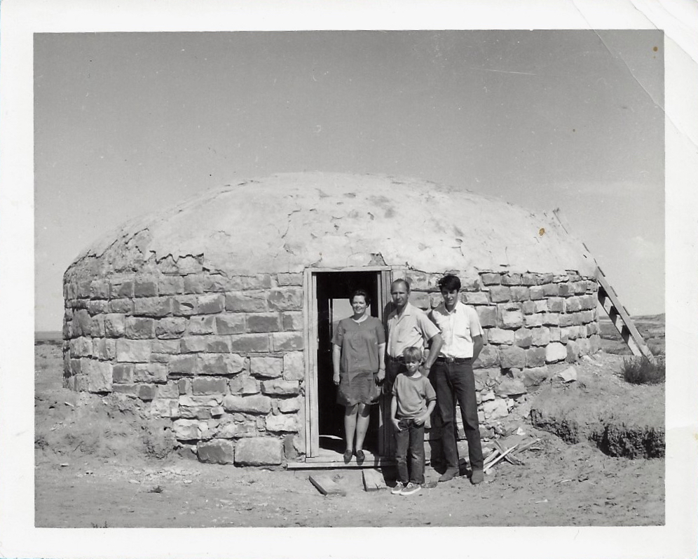 Hooghan (Hogan) – Scates Stories